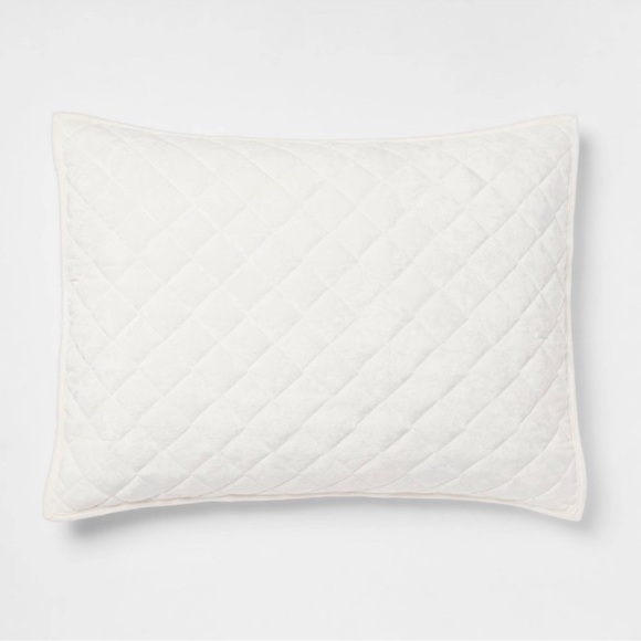Threshold | Bedding | New Threshold Luxe Diamond Stitch Velvet Quilt ...